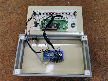 DIY addictive Arduino 1D Pong game