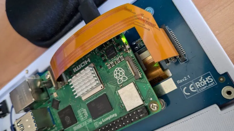 A New Raspberry 5 DSI Cable Makes Using Screens Easier